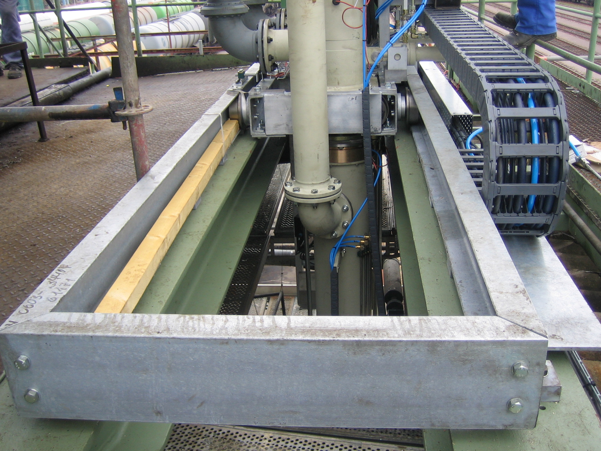 Which e-chain is suitable for ESD use? - igus Blog