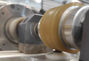 Spring-loaded ball transfer units made of plastic for high shock loads ...