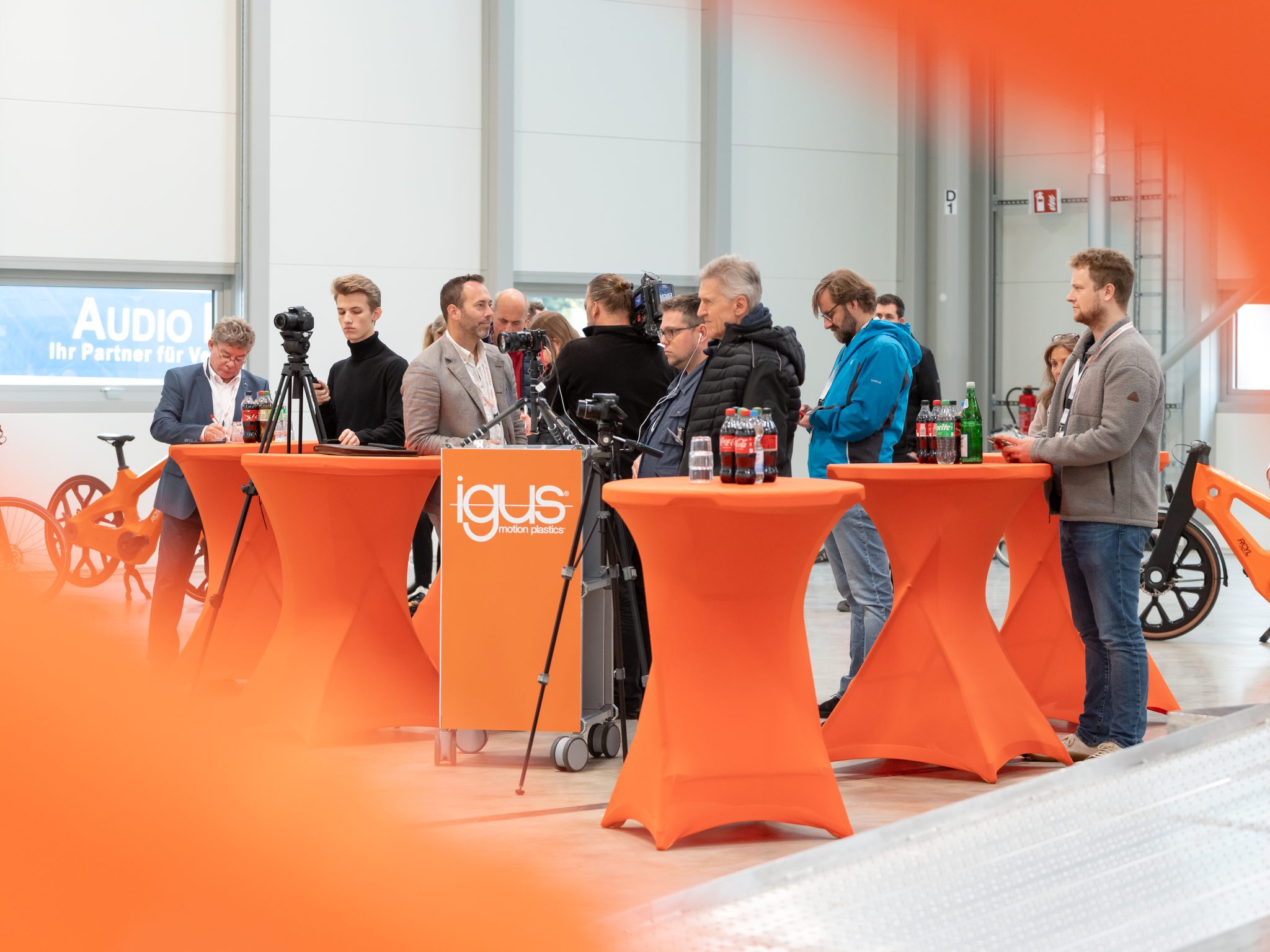 igus:bike world tour – The first stage in Cologne with spontaneous company