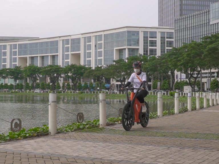 igus:bike world tour – From Earth’s Rotation to Plastic Bike Wheels ...