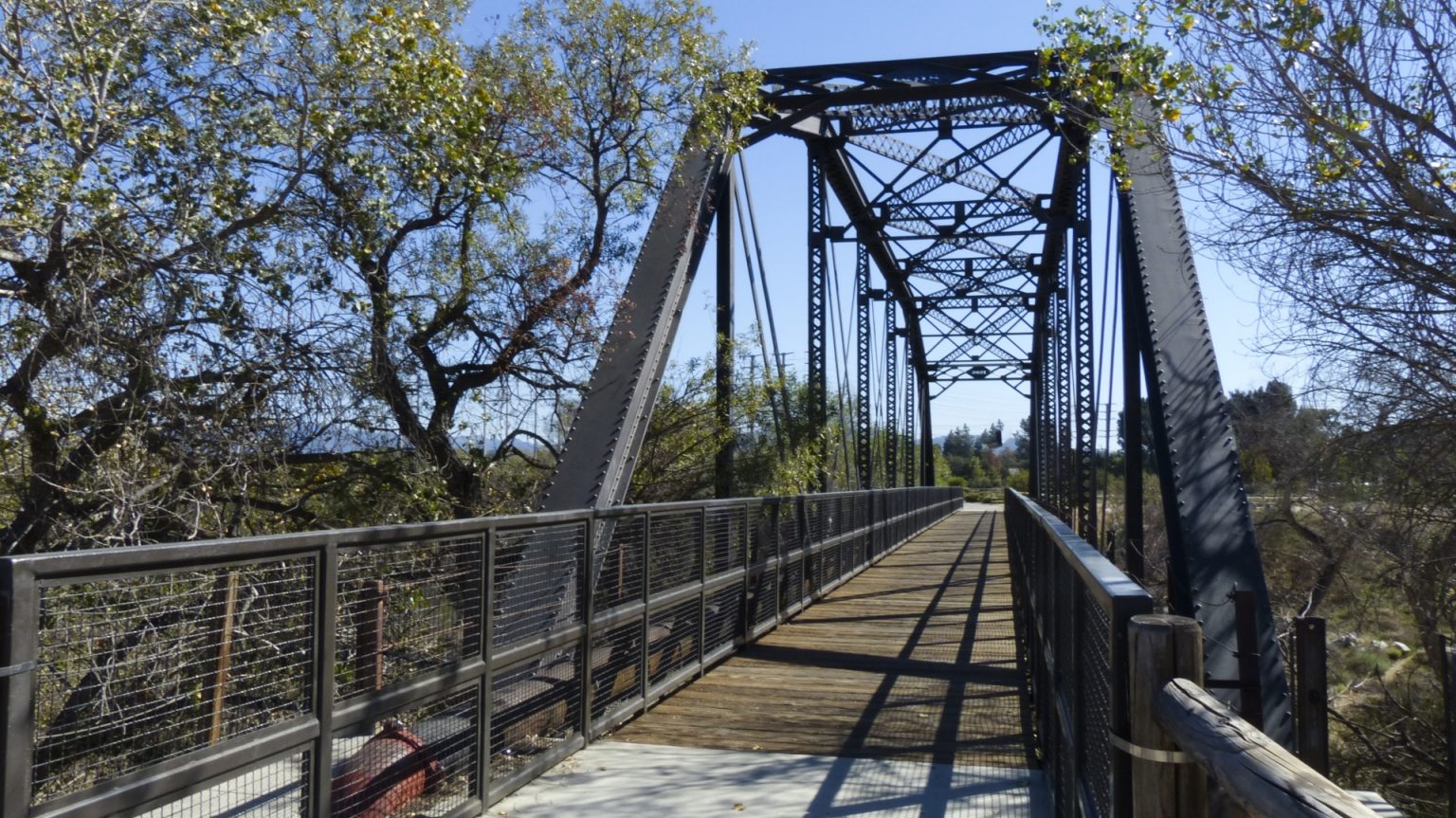igus:bike world tour – SoCal Style: From Lost Boys Bridge to Hollywood ...
